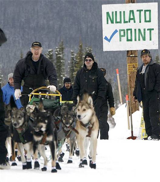 Four-time winner King passes defending champion on Iditarod trail ...