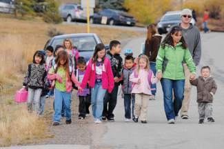 Summit County hosts public meeting on Summit Cove road project ...