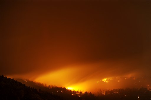 Crews stop Colo. wildfire’s spread despite winds | SummitDaily.com