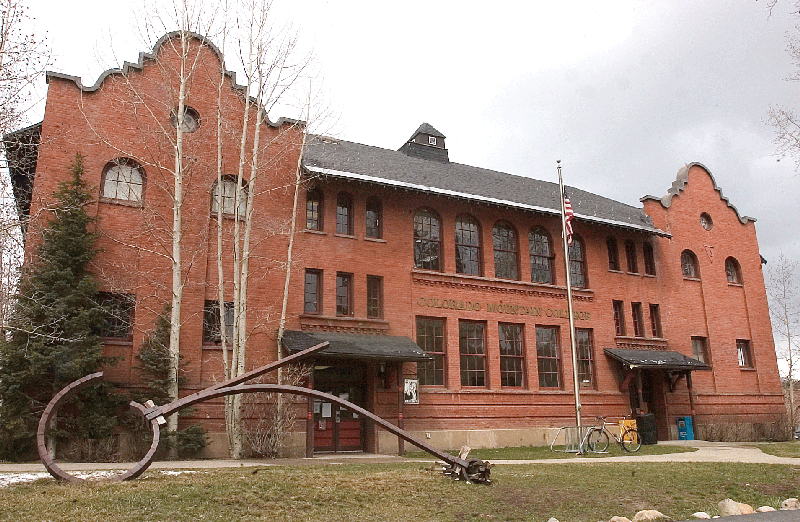 New Breckenridge library looks to land in old CMC building ...