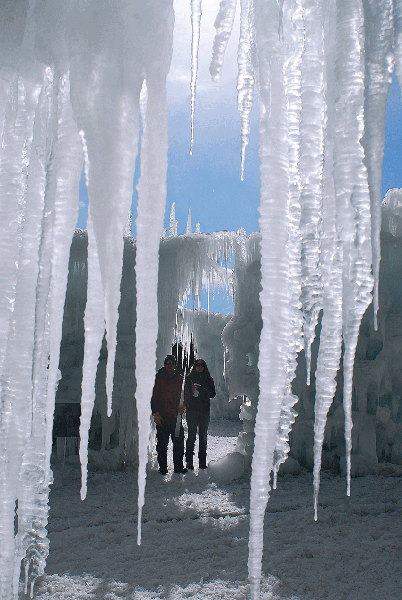In Breck, Ice Castles in, SnowBall music festival out | SummitDaily.com