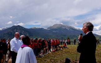 Statewide procession honors Flight For Life pilot Patrick Mahany (video ...
