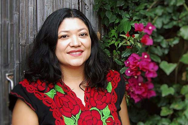 Memoir of immigration from Reyna Grande commemorates CMC Common Reader ...