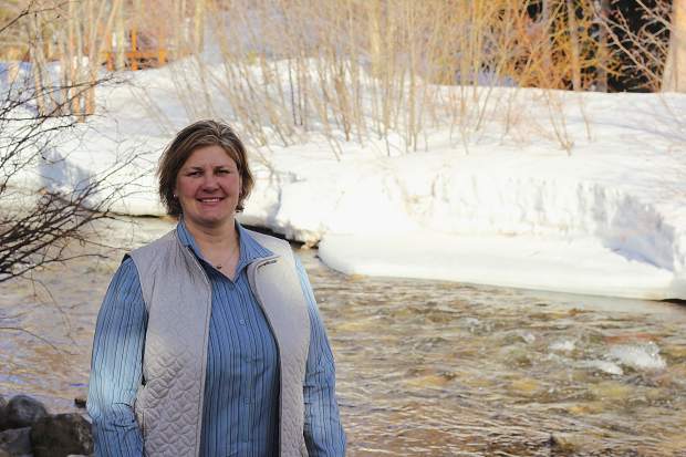 Summit County Rotary Club gives Hero Award to veteran police officer ...