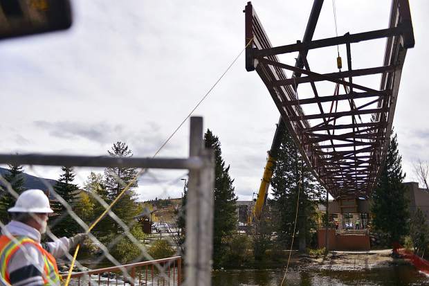 Silverthorne bridge swap requires biggest crane ever for Summit County ...