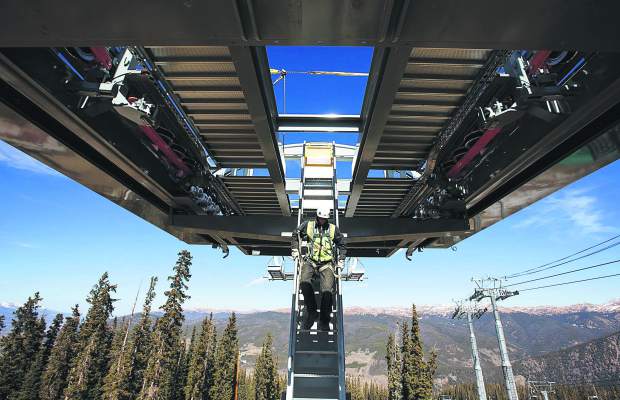 New 6-person chairlift installed at Keystone Resort (photo slideshow ...