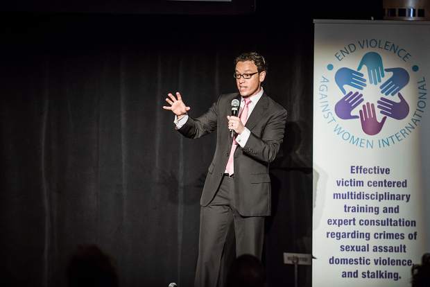 Jeff Bucholtz and Janelle Melendrez of We End Violence to host violence ...