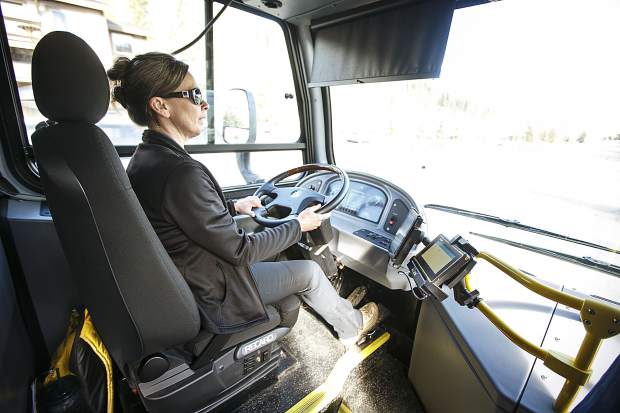 Breckenridge demos electric bus on the town’s busiest route ...