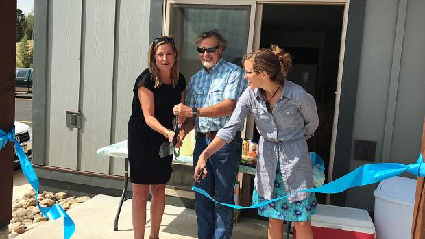Dillon cuts ribbon on new workforce-housing units | SummitDaily.com