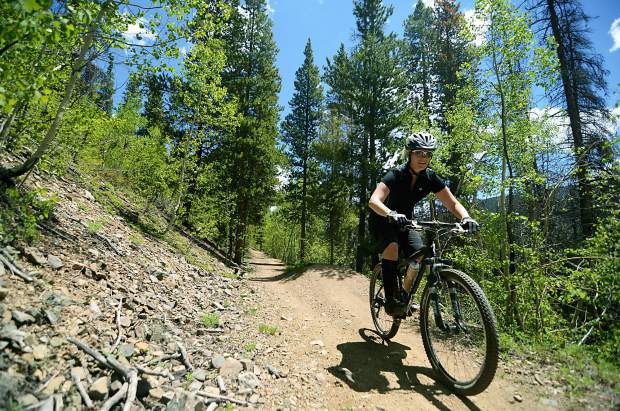 Summit County Bike Guide: X10U8 trail (video) | SummitDaily.com