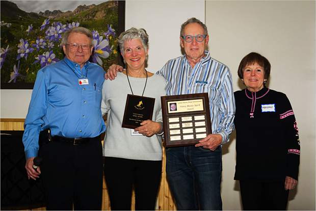 Loosey Goosey seniors ski group announces award winners for 2018-19 ski ...