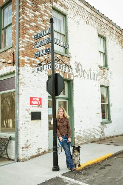 Emmy Award-winning singer Connie Dover to perform in Keystone ...