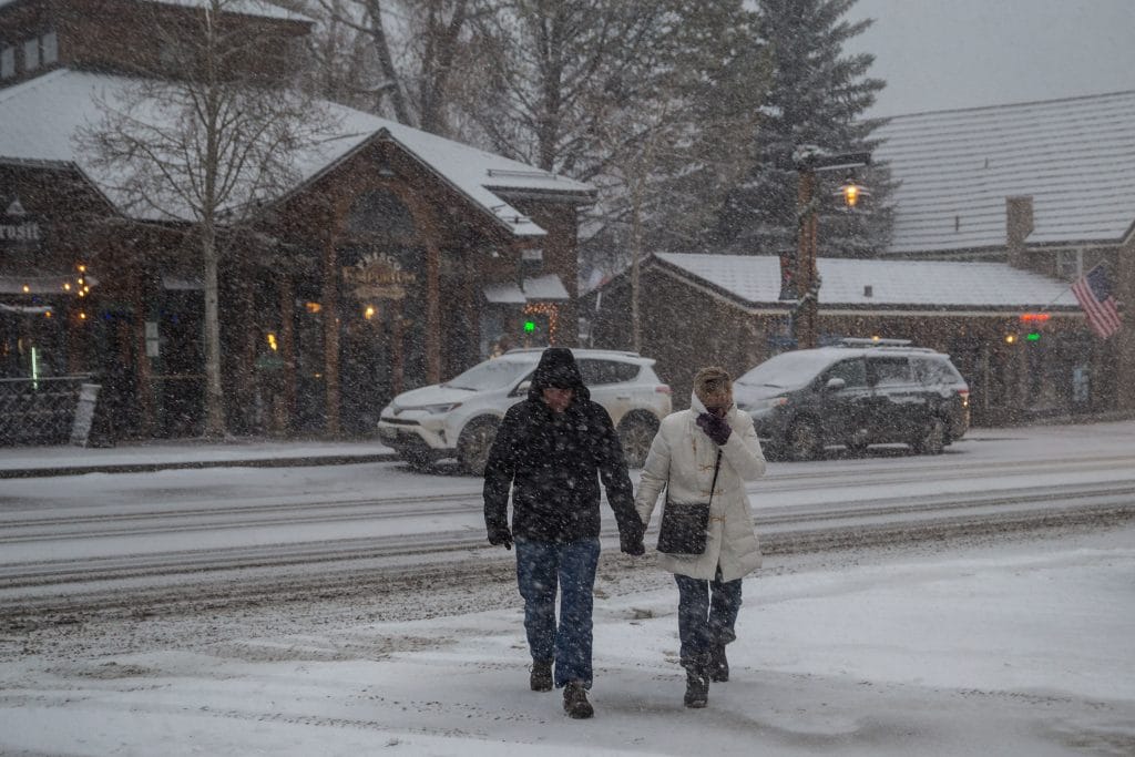 Travel disruption ongoing as windy snowstorm continues | SummitDaily.com