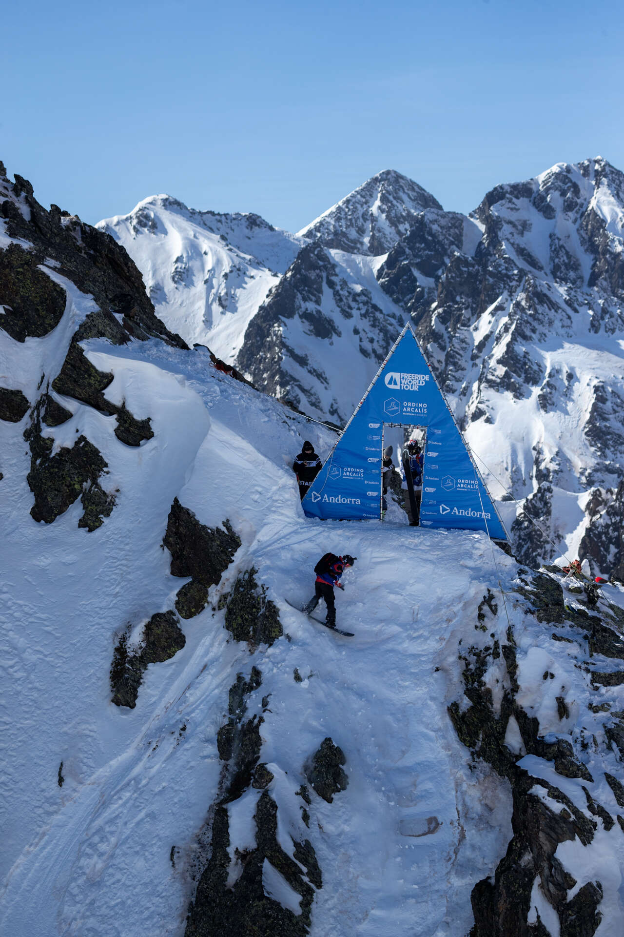 Pro snowboarder Michael Mawn debuts on Freeride World Tour in Andorra ...