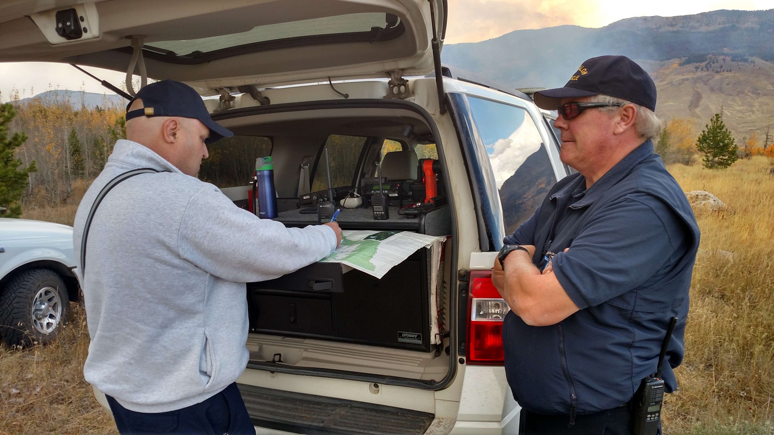 Summit Fire says goodbye to 37-year firefighter Bruce Farrell ...