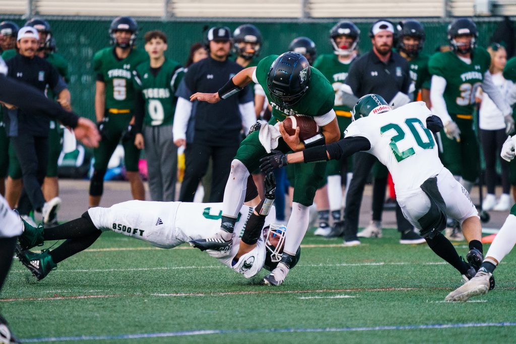Summit Tigers football defeats Woodland Park, 17-0 in home opener ...