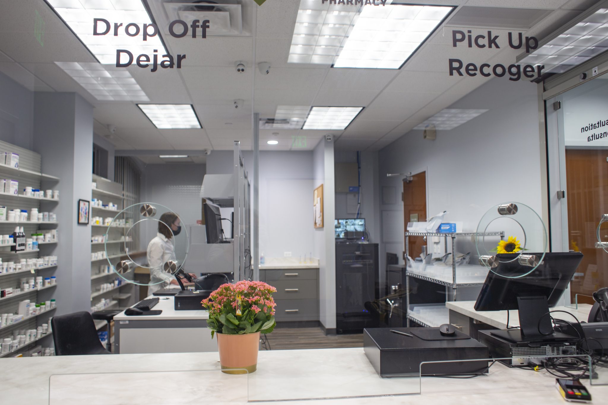 Summit Community Care Clinic opens innovative in-office pharmacy ...
