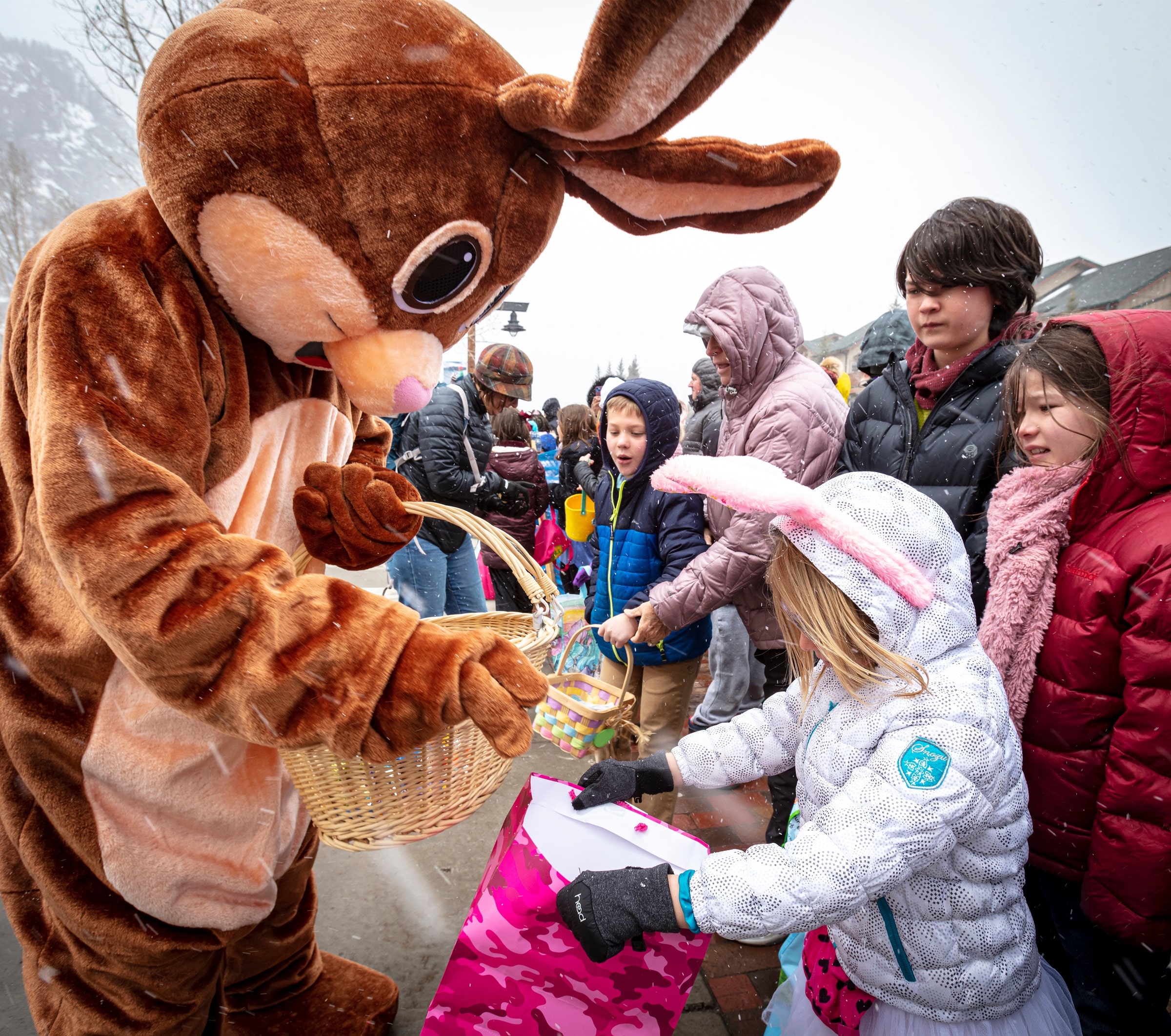 Where to hunt for Easter eggs in Summit County this weekend ...