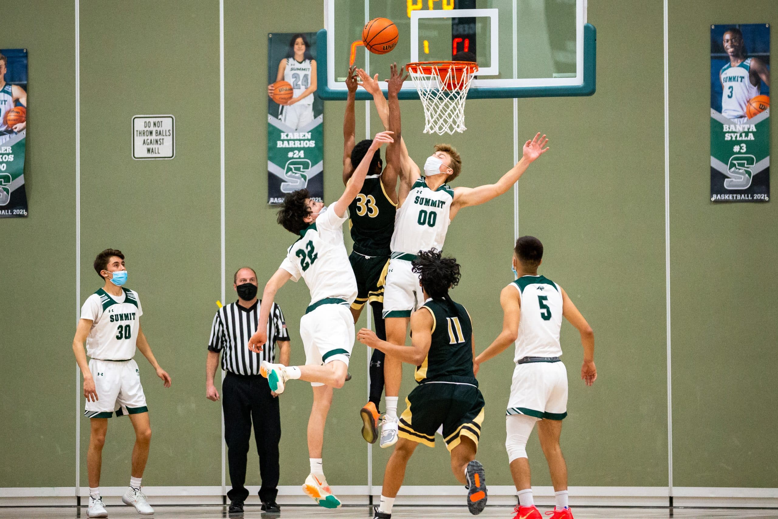Summit boys basketball seniors ready for crucial final home game ...