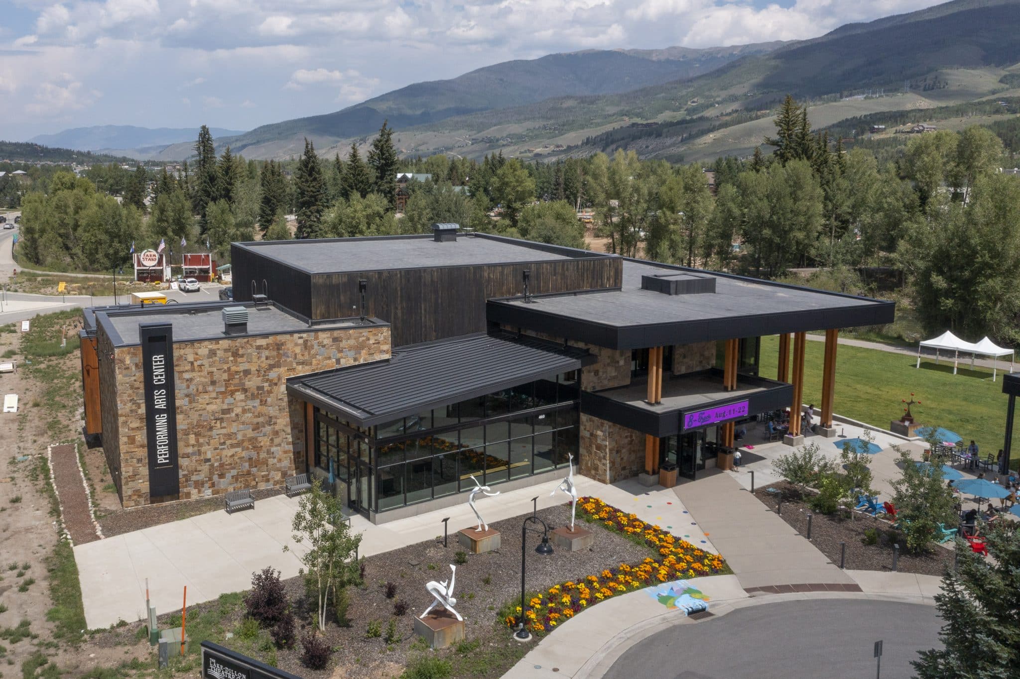 Silverthorne looks to buy art installation | SummitDaily.com