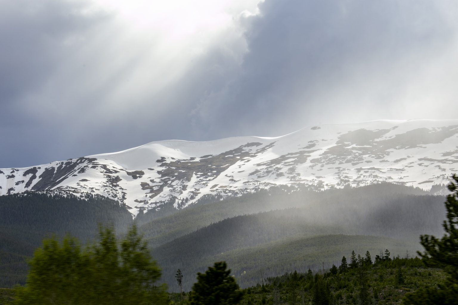 Strong storms cause flash flooding warning in northern Summit County ...