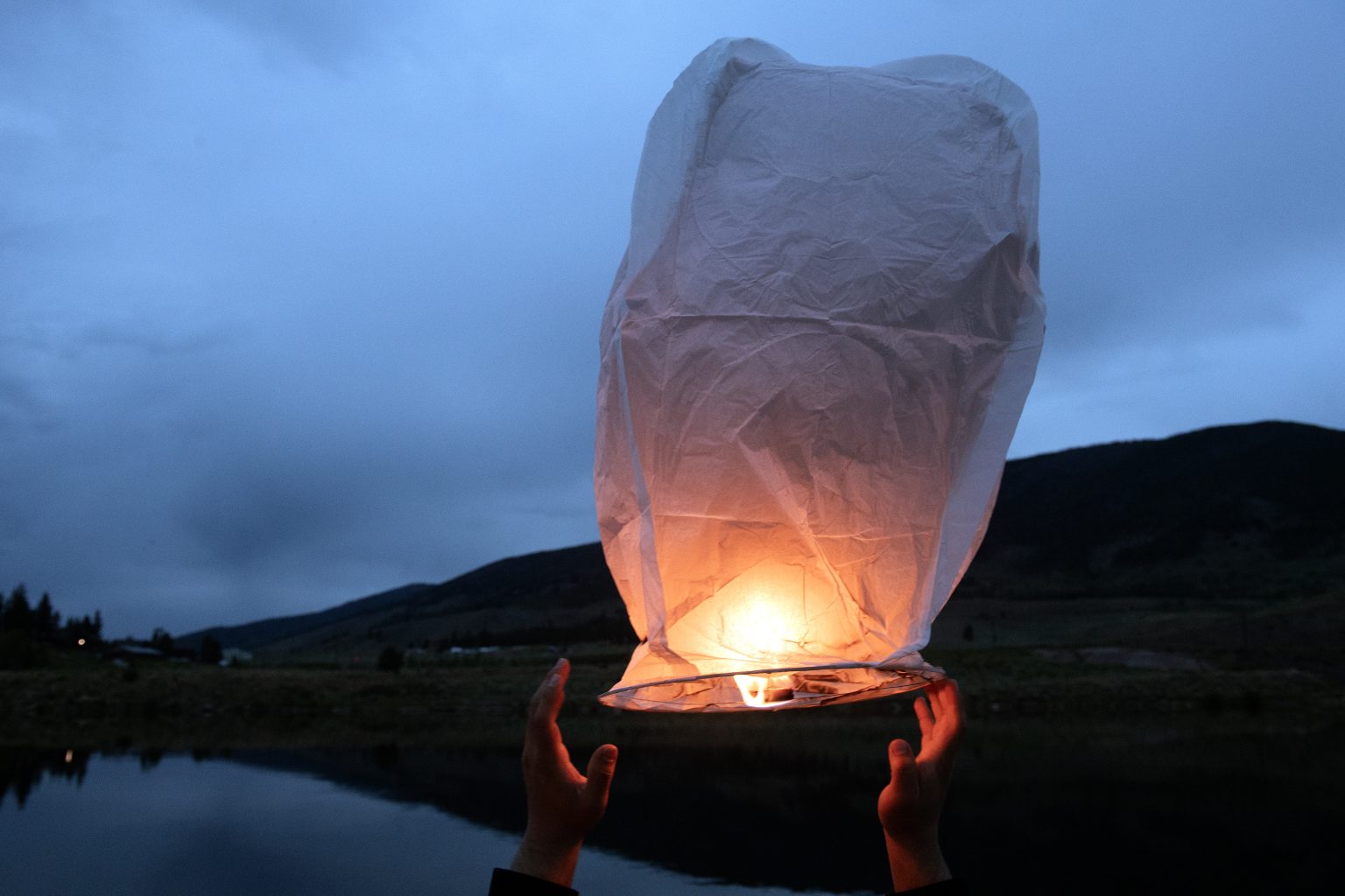 ‘Always the light in the room’: Lantern vigil in Summit County honors ...