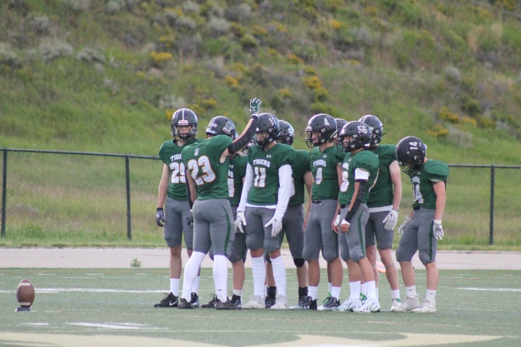 Summit High football team fails to score a touchdown, falls to Basalt ...