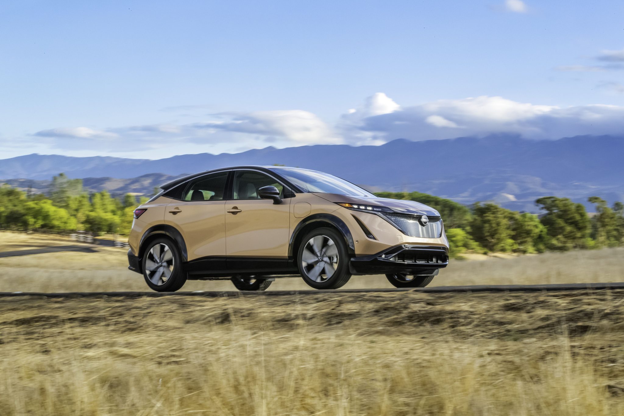 Mountain Wheels: Nissan’s crossover-sized Ariya EV is a long, long way ...