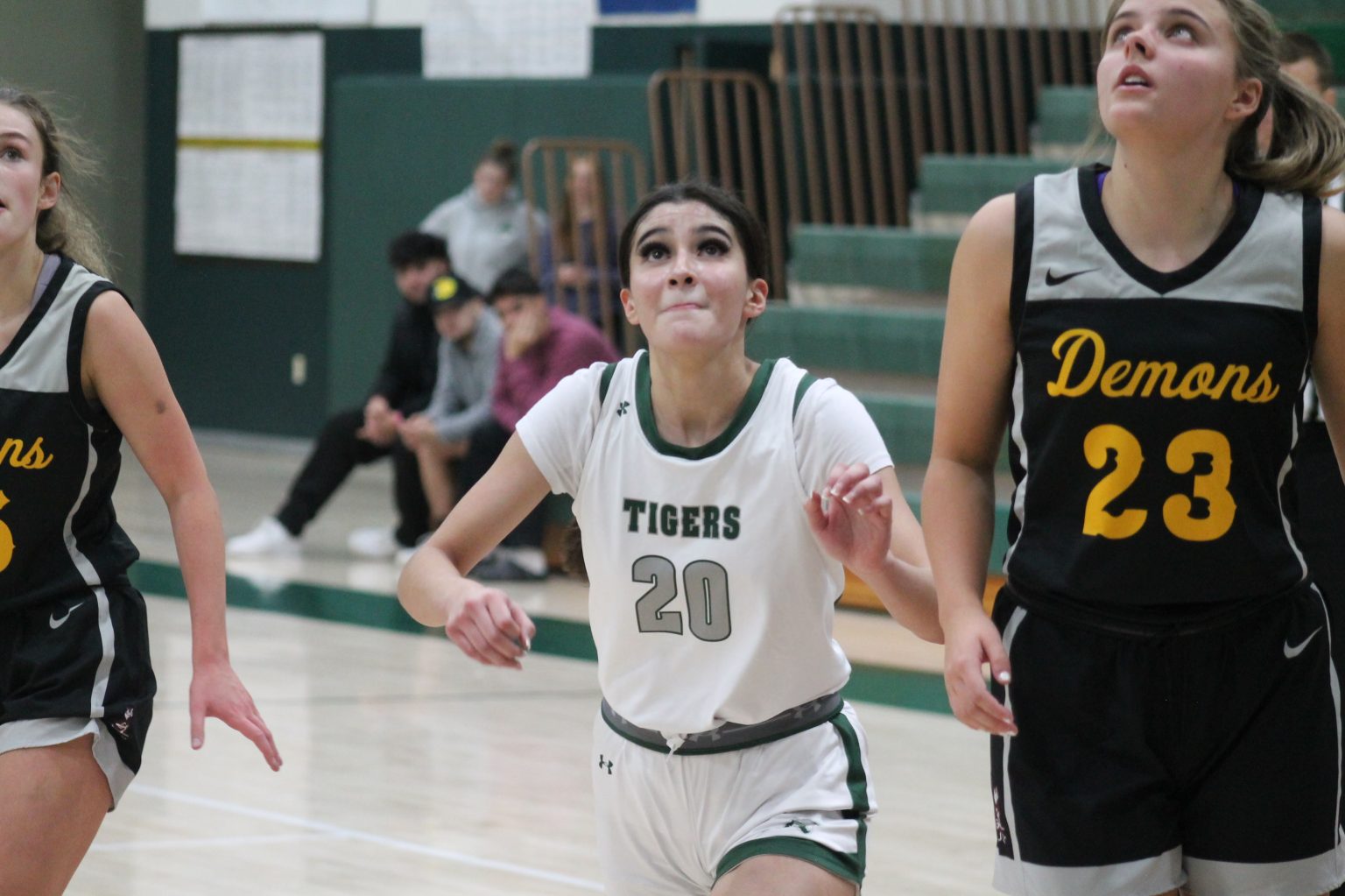 Summit girls basketball aims for the playoffs amid move to Class 5A ...