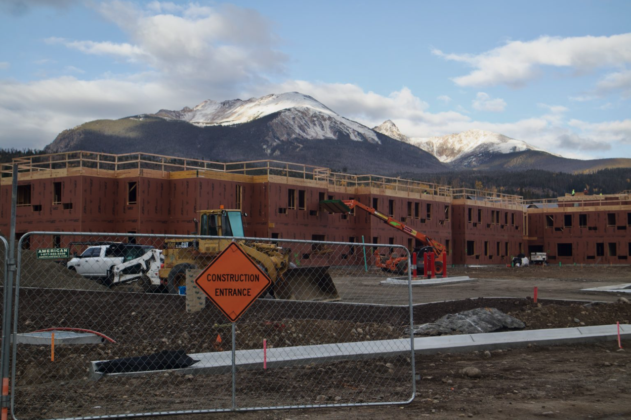 Developer provides an update on the Smith Ranch apartments ...