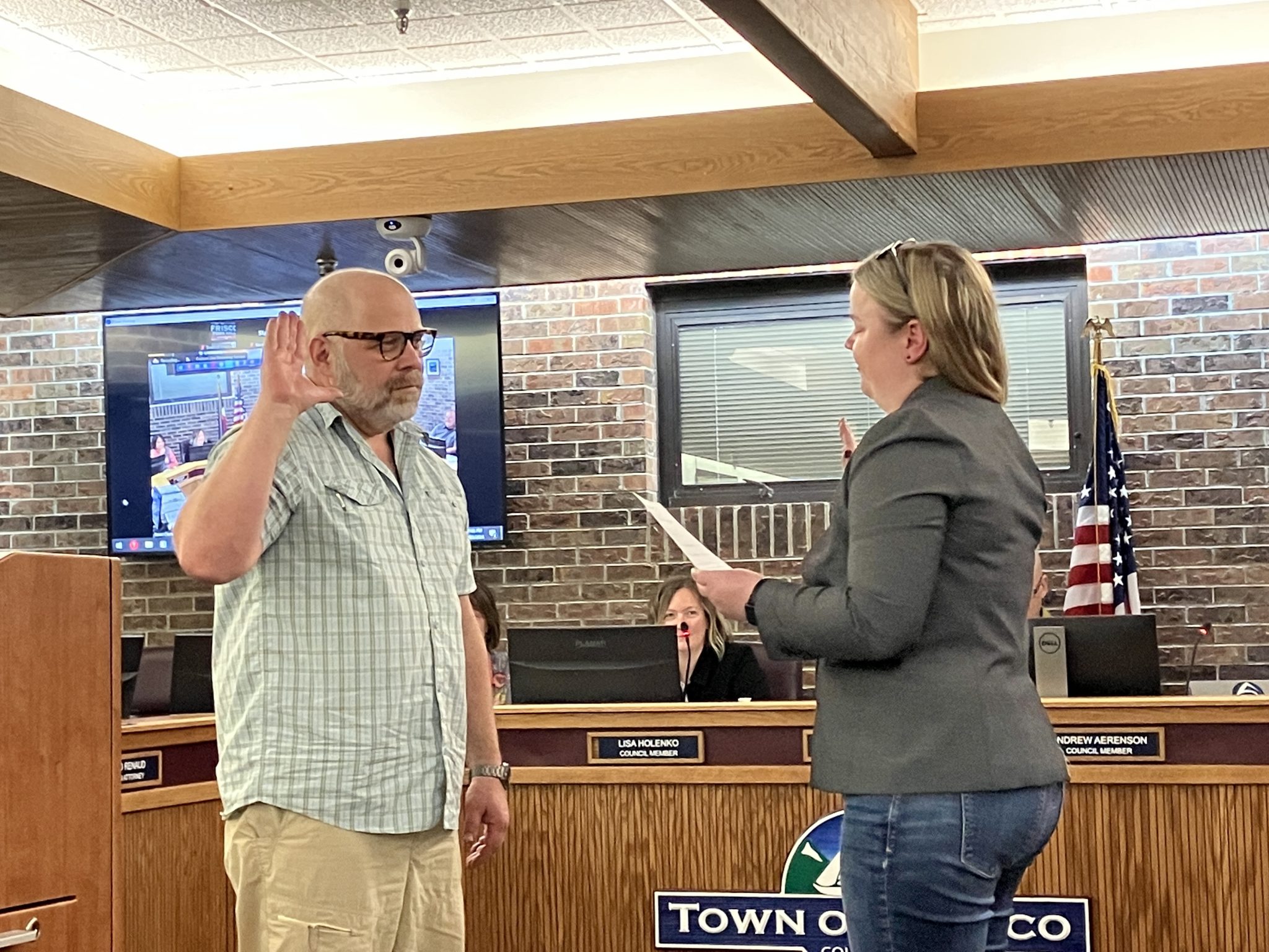 Frisco Town Council seats new members as outgoing mayor recalls his ...