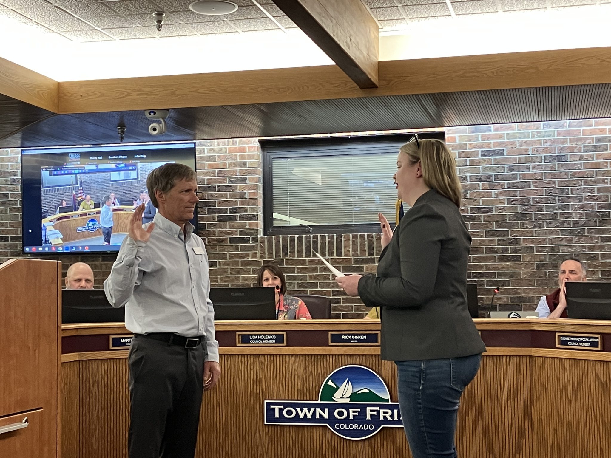 Frisco Town Council seats new members as outgoing mayor recalls his ...