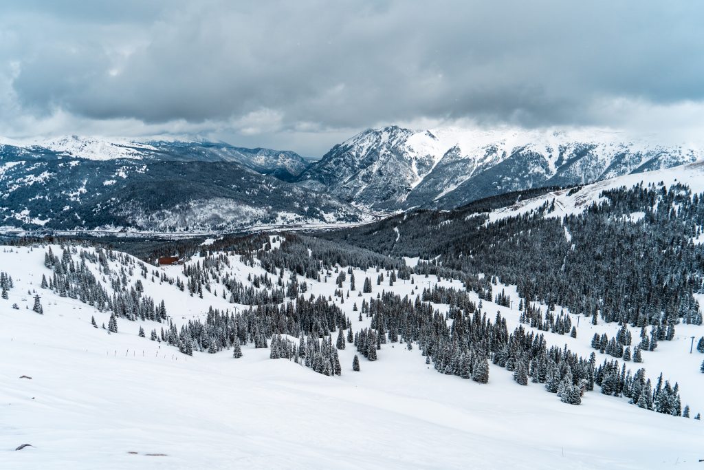 Winter storm to bring feet of snow at high elevations in Colorado ...