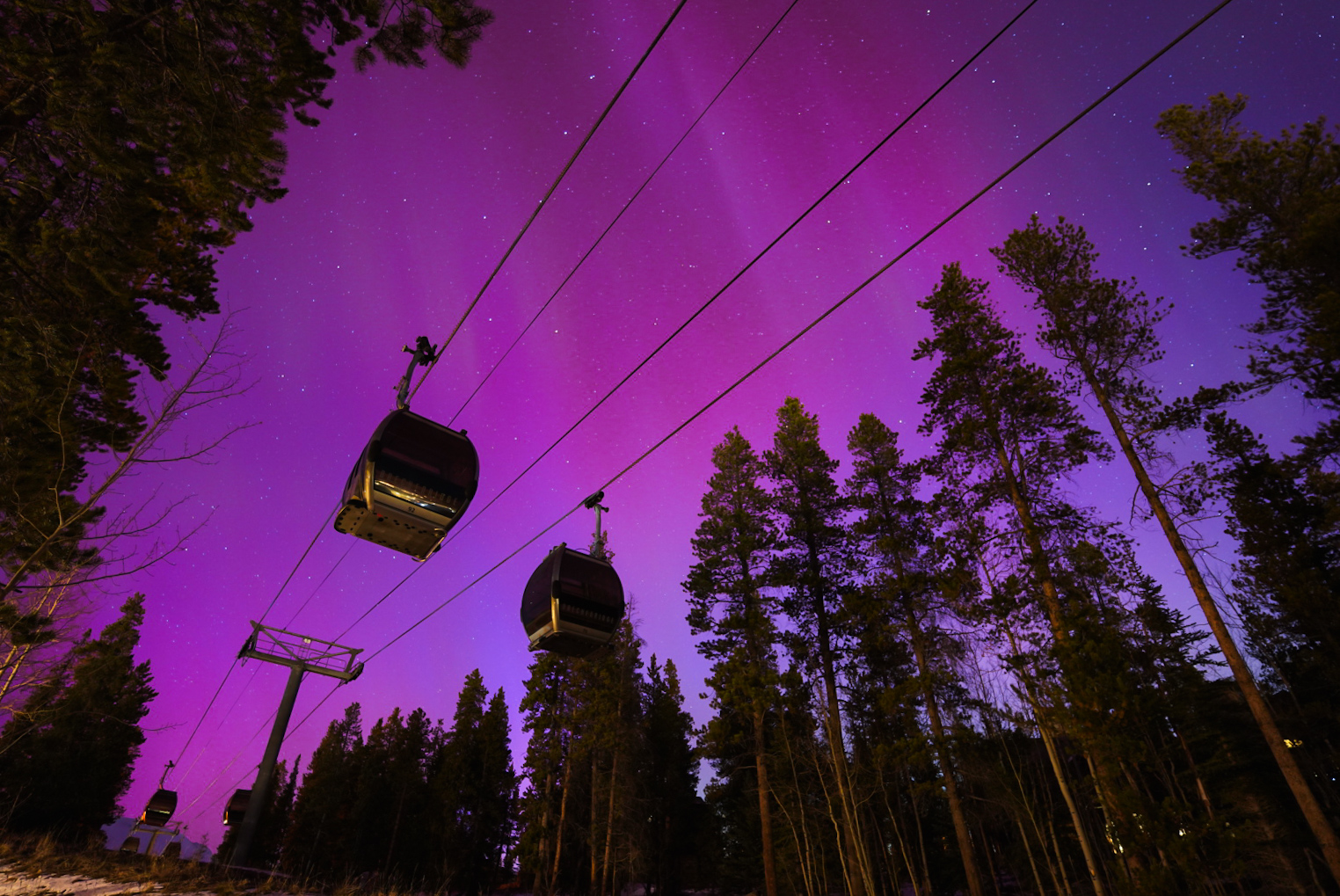 PHOTOS: Aurora borealis dazzles over Colorado’s mountains | SummitDaily.com