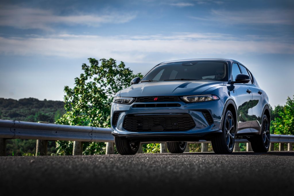 Mountain Wheels: New Dodge Hornet GT bridges the worlds of performance ...