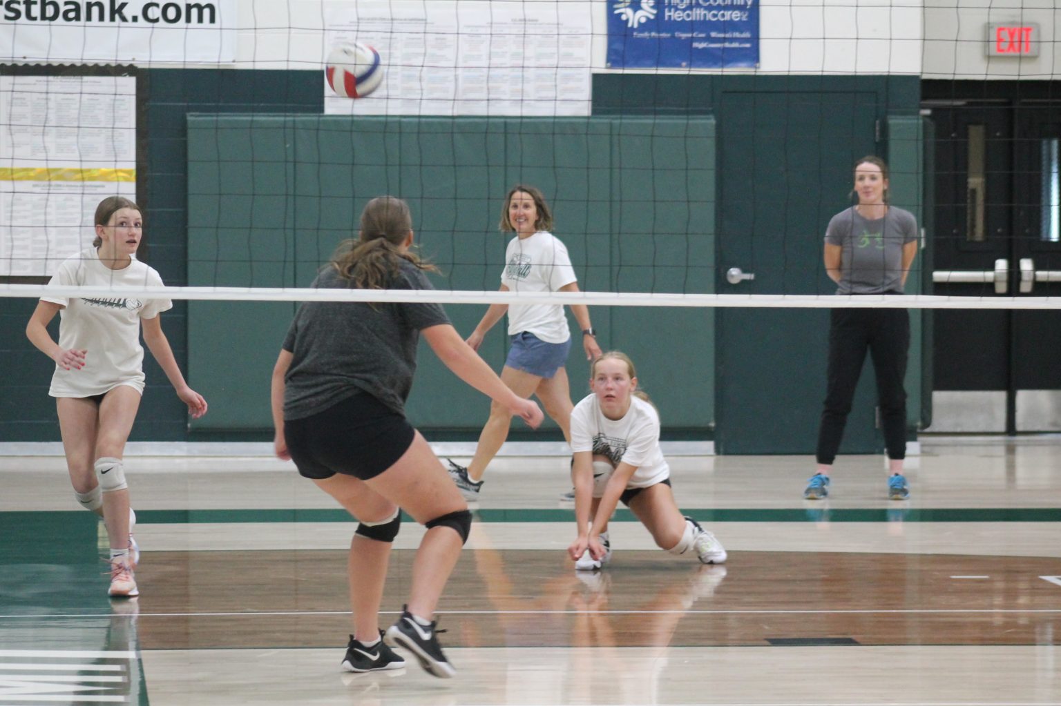 Summit girls volleyball seeks postseason with young roster ...