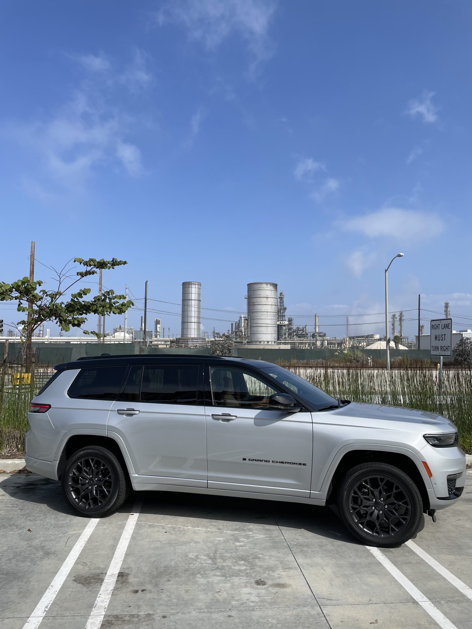 Mountain Wheels: Jeep’s stretched Grand Cherokee L is an upscale ride ...