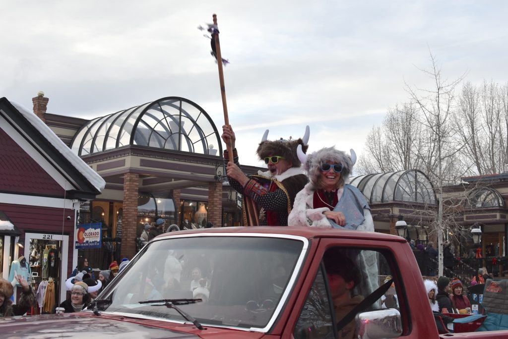 Sally and Jere Lynch crowned as 2024 Ullr Fest queen and king ...