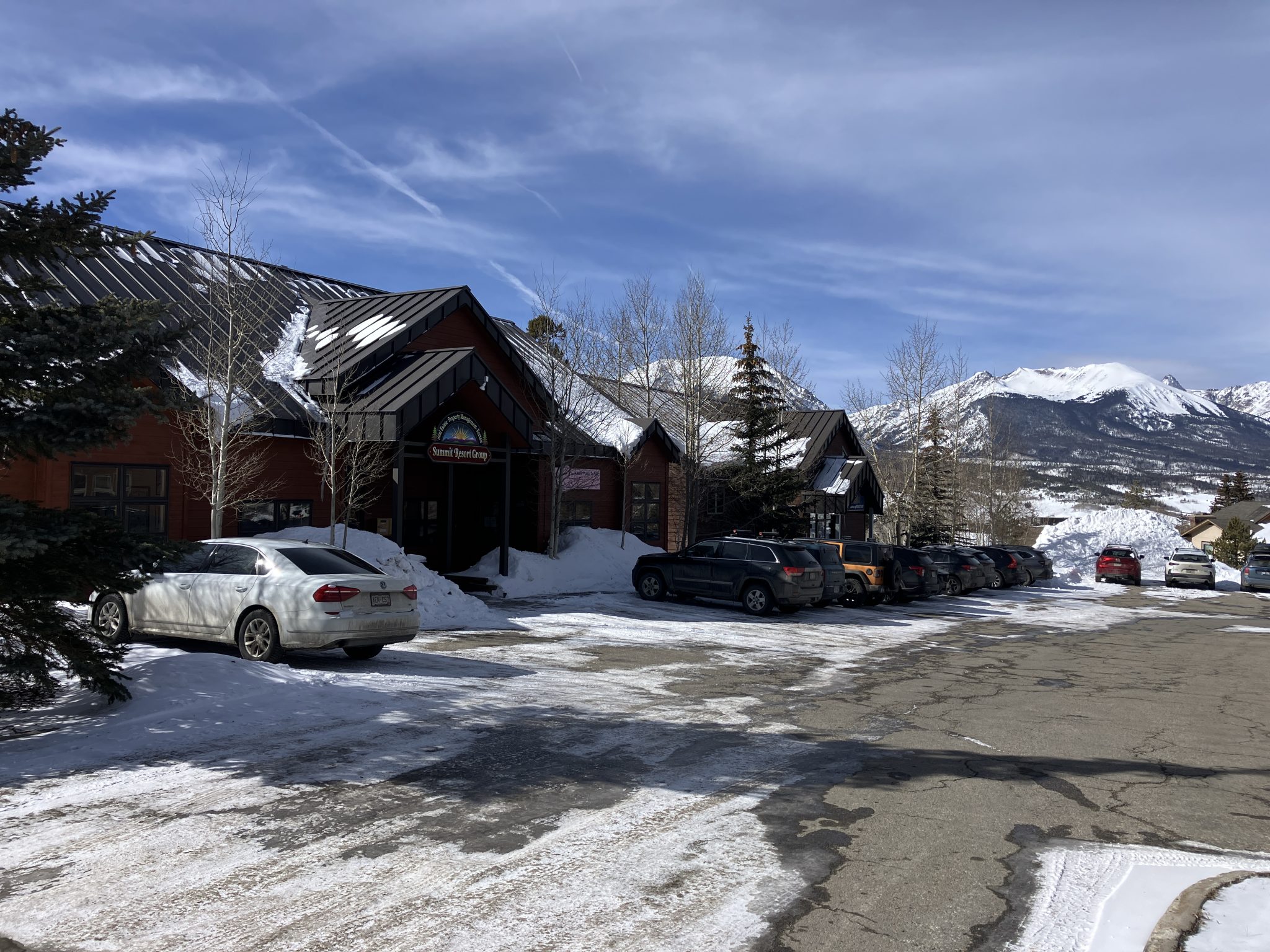 Developer pitches 5-story workforce housing building in Dillon with ...