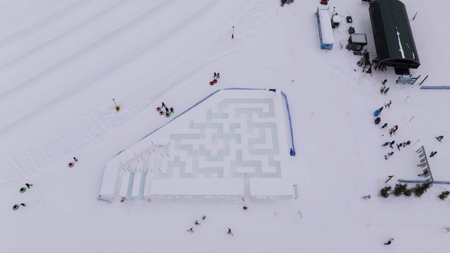 Copper Mountain’s free Snow Maze has 7-foot-walls, slides and 9,000 ...
