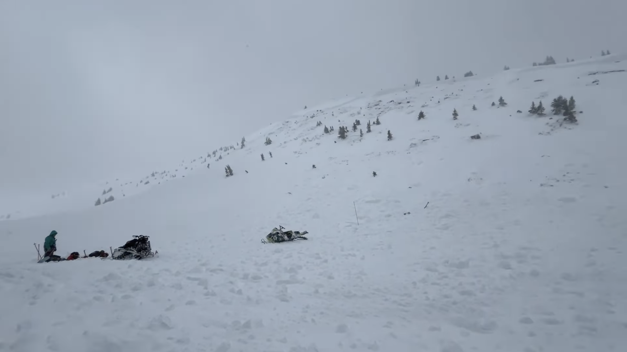 Snowmobiler ‘extremely fortunate’ to survive hourlong avalanche burial ...