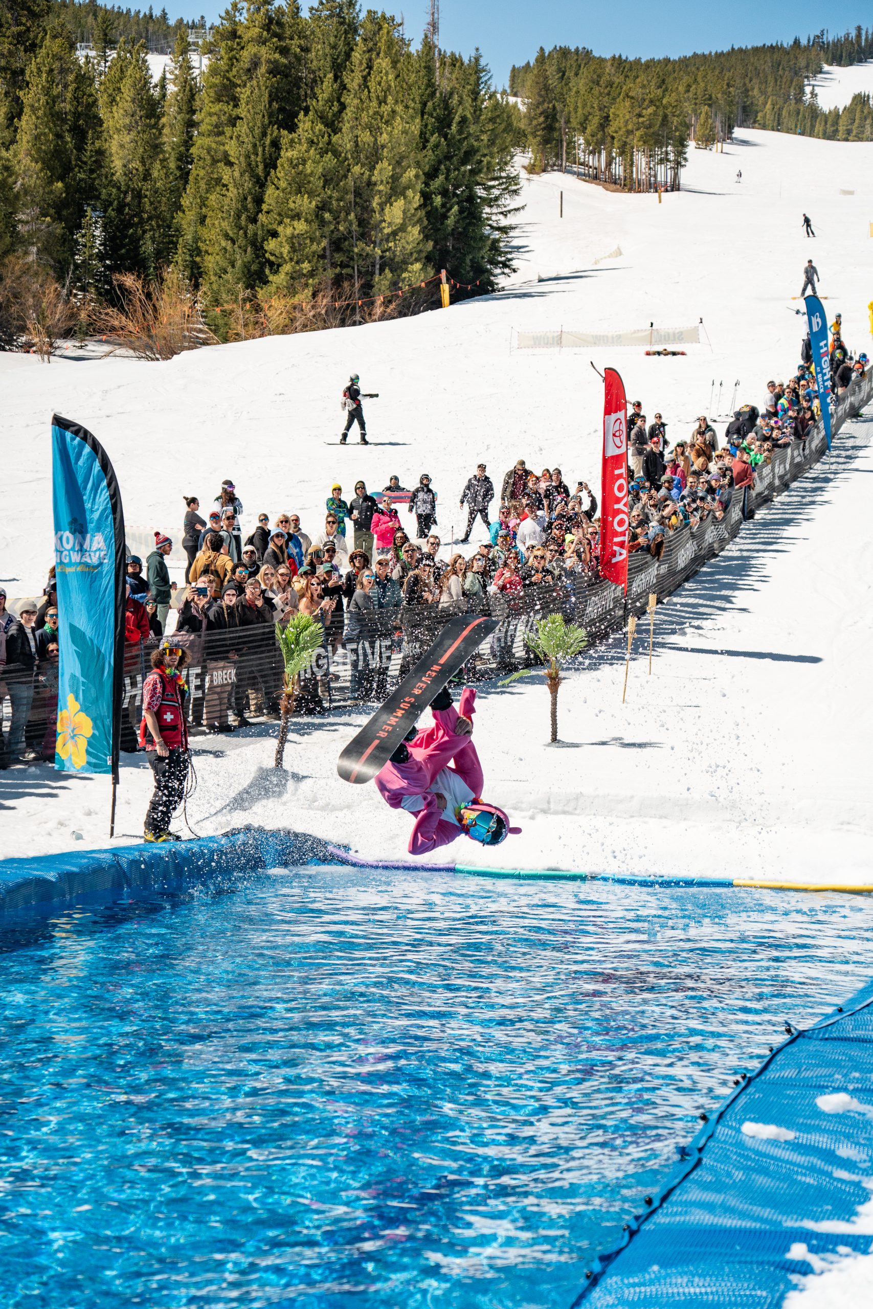 PHOTOS: Check out the big splashes and fun costumes at Breckenridge Ski ...
