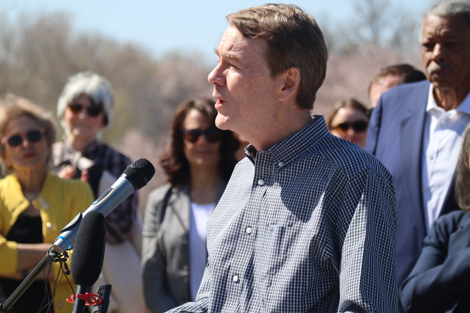 Sen. Bennet, Colorado anti-hunger advocates sound alarm over SNAP cuts ...