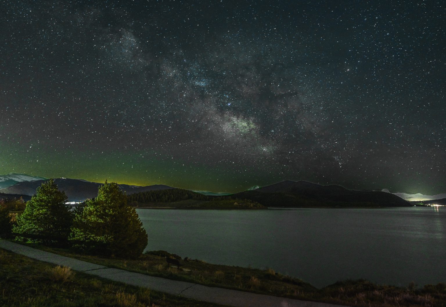 Colorado stargazers can witness ‘dueling’ meteor showers this month ...