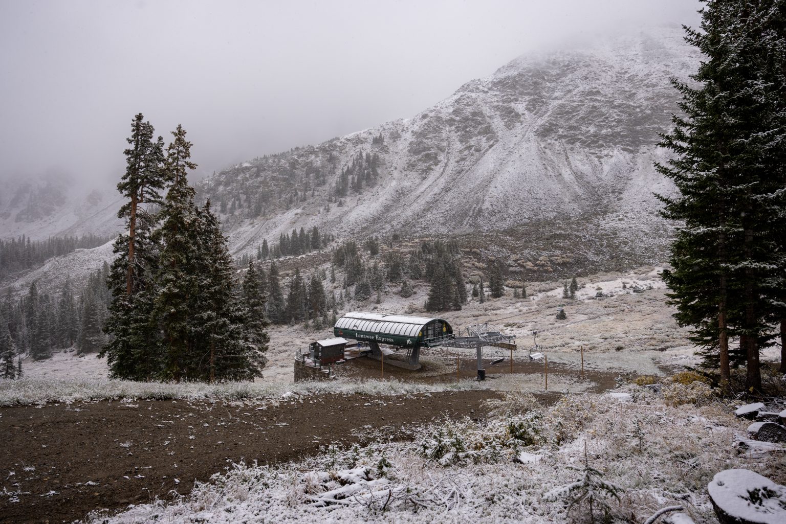 Sloppy September storm sprinkles Colorado ski slopes in snow — with one ...