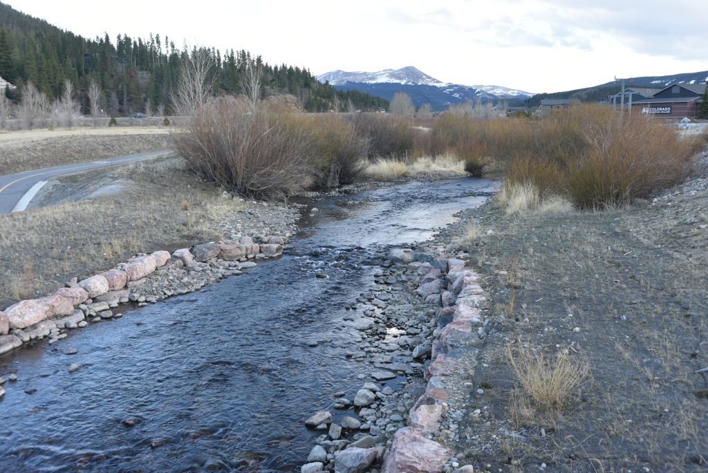 Breckenridge officials consider pause on new out-of-town water hookups ...