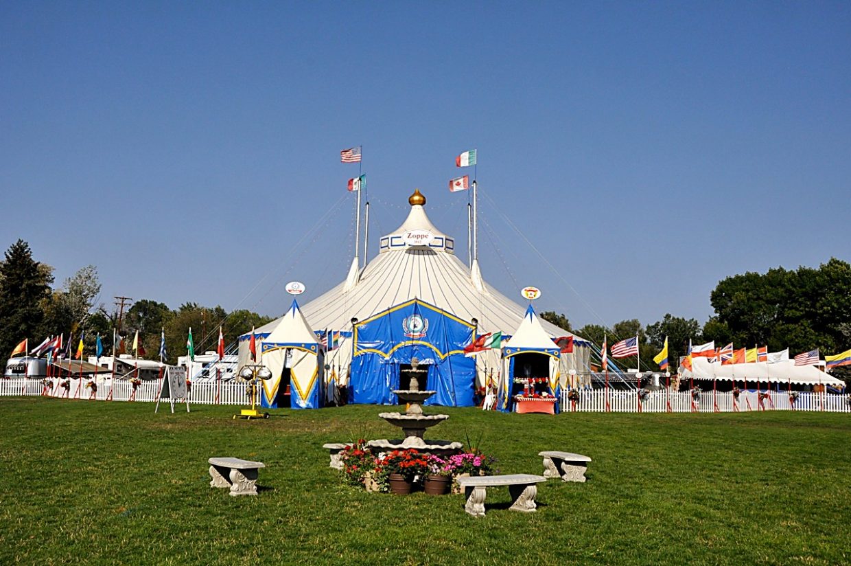 Clownin’ around with the Zoppés | AspenTimes.com