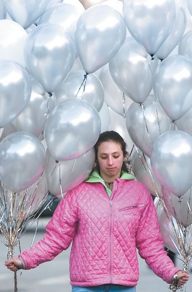 Balloon babe | AspenTimes.com