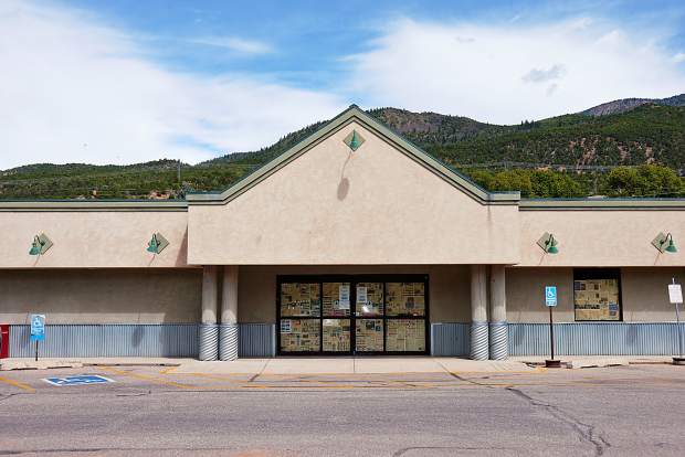 Basalt considers indoor rec center in old Clark’s building | AspenTimes.com