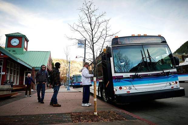 Expanded bus service near ridership record | AspenTimes.com